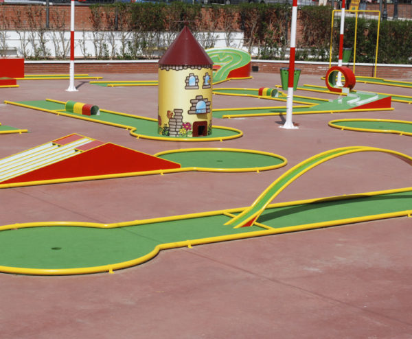 El Minigolf de Calella al complex Bowling Golf Center de Calella